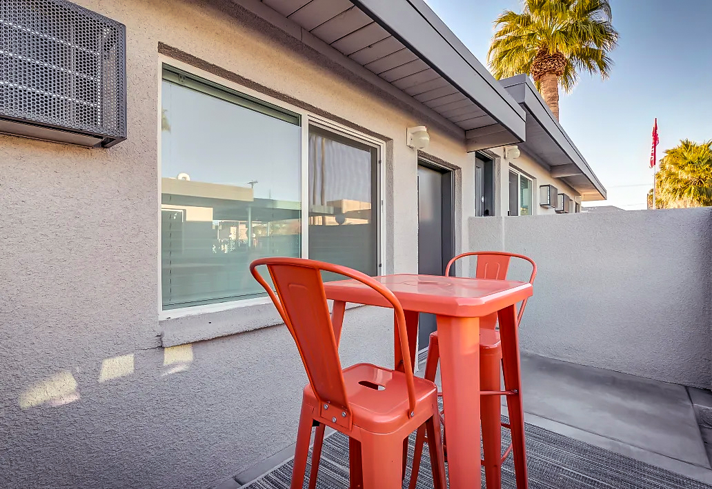 Studio Apartments in Downtown Las Vegas - Stax Studios